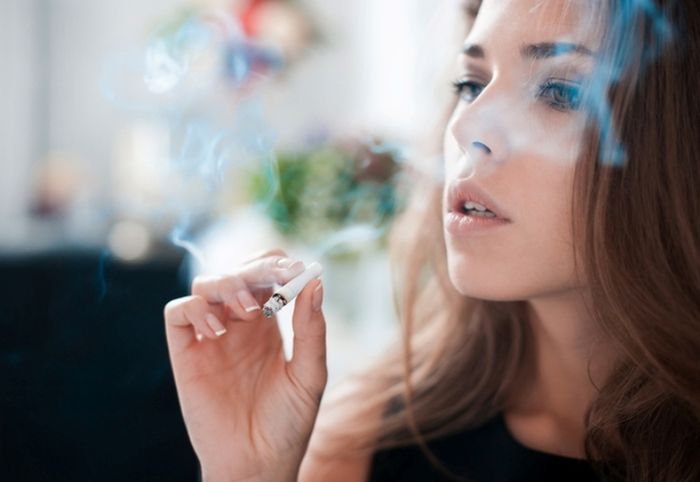 Apakah Batas Usia Minimal Membeli Rokok Bisa Kurangi Perokok Muda ...