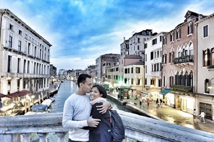 Jarang Disorot Media, Begini Potret 8 Tahun Pernikahan Ben Joshua dan ...