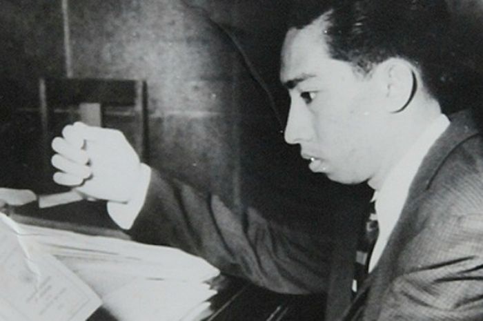 Mochtar Embut, dari Umur 8 Tahun Mengarang Lagu Tapi Tetap Jomblo ...