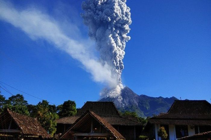 Di Balik Erupsi Gunung Merapi Hari Ini, Simak Manfaat Abu Vulkanik Bagi ...