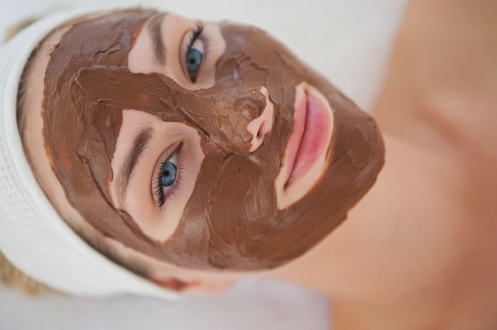 Ingin Wajah Terlihat Glowing? Coba Buat Masker Coklat Ini Yuk! - Nakita