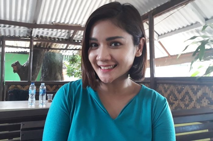 Fitri Ayu Melahirkan Anak Pertama, Manisnya sang Buah Hati!