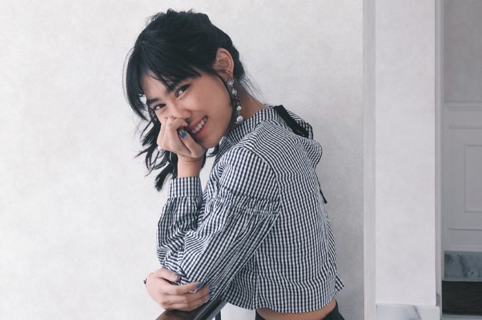 Tampilan Festival Look ala Alika Islamadina yang Manis dengan Rok ...