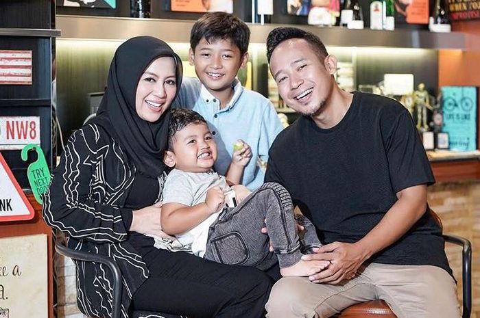 Walau Tak Sedarah, Momen Ini Jadi Bukti Cinta Tulus Denny Cagur dan ...