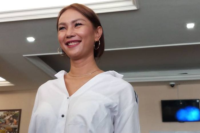 Kalina Ocktaranny Komentari Hubungan Deddy Corbuzier dengan Sabrina Kalina Ocktaranny Komentari Hubungan Deddy Corbuzier dengan Sabrina