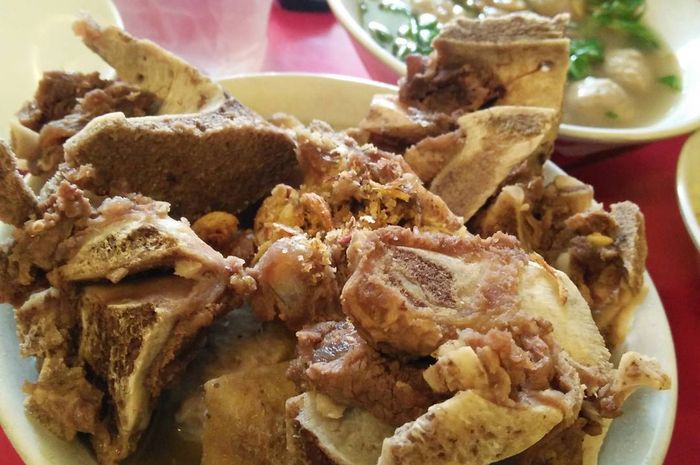 Spesial Tulang Rusuk, Sajian Lezat Bakso Penangkal Hawa Dingin Bandung ...