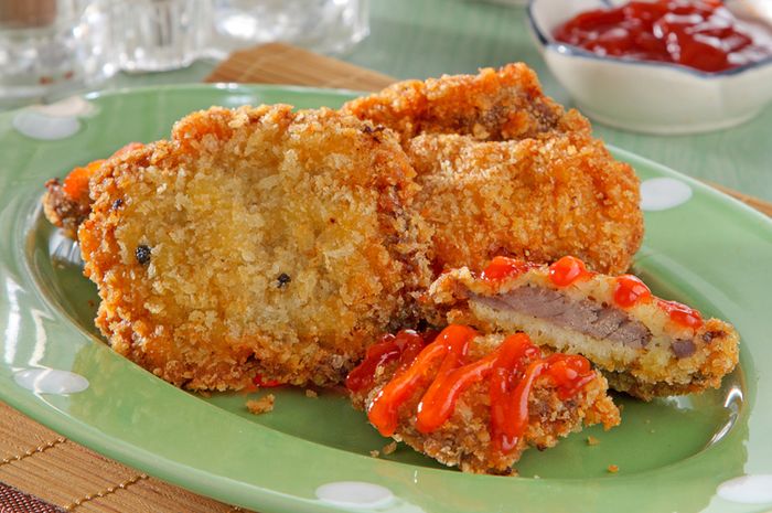 Daging Katsu, Variasi Katsu dengan Daging Sapi yang Juicy Banget ...