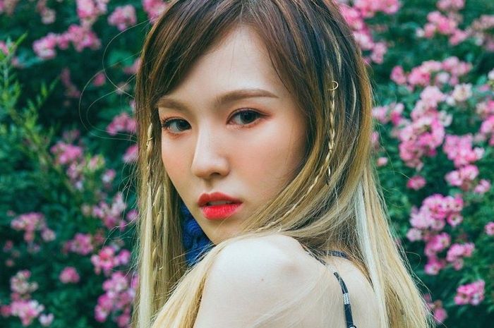 Enggak Nyangka, Ternyata 10 Idol Kpop Ini Punya Sifat Introvert ... Enggak Nyangka, Ternyata 10 Idol Kpop Ini Punya Sifat Introvert ...