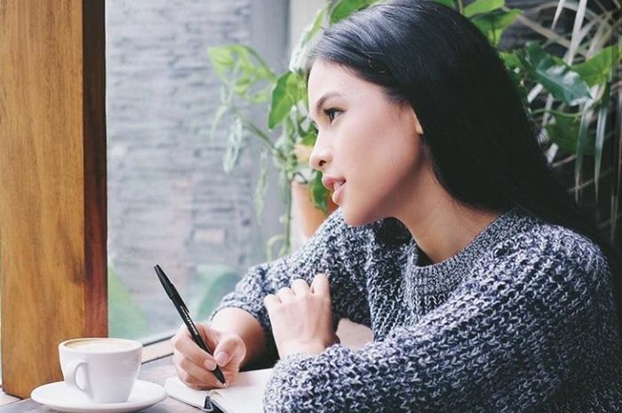 Berprestasi! 6 Seleb Indonesia Ini Patut Dijadikan Role Model ...