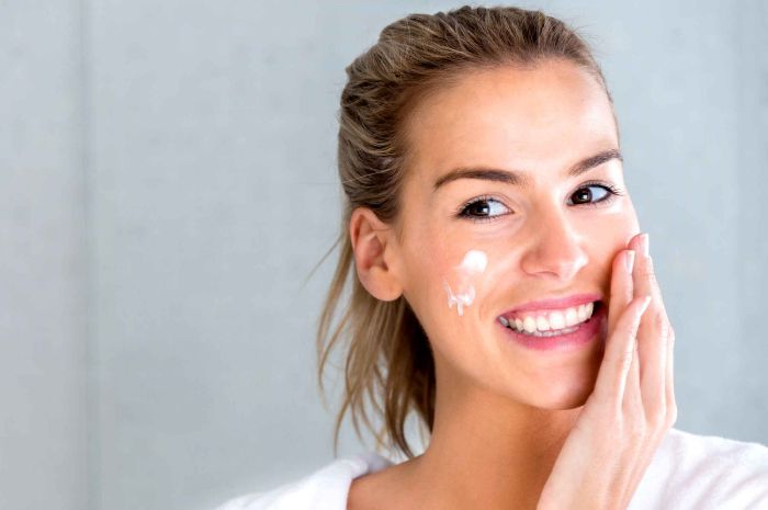 4 Rekomendasi Produk Moisturizer yang Memiliki Kandungan SPF untuk ...