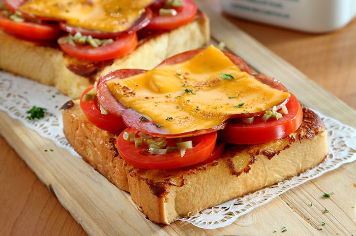 Resep Salami Smoked French Toast Enak, Menu Sarapan Fancy yang Siap ...
