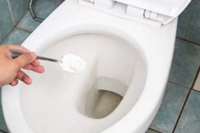 Ini Bahaya Soda Api jika Digunakan untuk Membersihkan Toilet Pampet ...