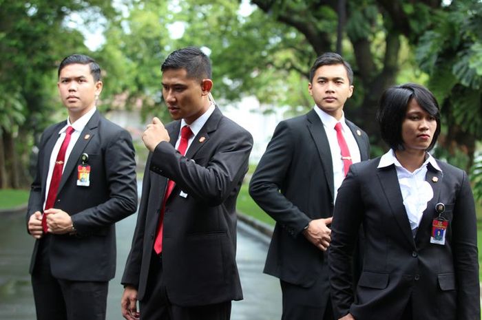 Ini Dia Pasukan Pengawal yang Rela Berkoban Nyawa Demi Presiden - Bobo