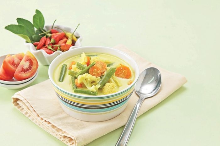Ingin Coba Food Combining Saat Diet? Bikin Kare Sayuran Ini, yuk! - Nova