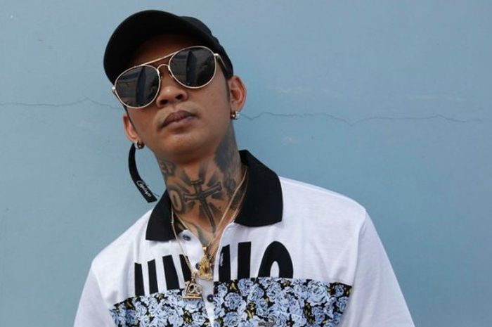 Sukses Jadi Youtuber, Ini Penampakan Kamar Mewah Milik Young Lex ...