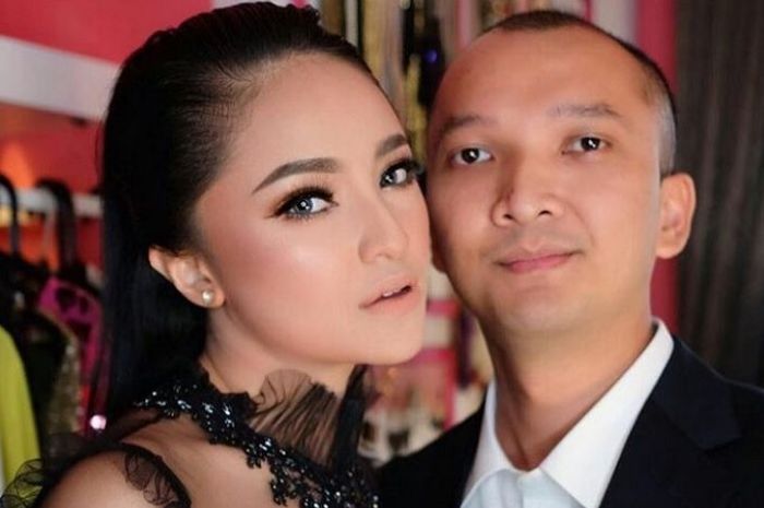 5 Tahun Menjanda, Begini Foto Romantis Marshanda dengan Kekasih Baru