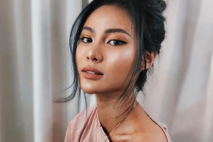 Sempurnakan Tampilan Wajah Natural dengan 5 Lip Cream di Bawah Harga 50 ...