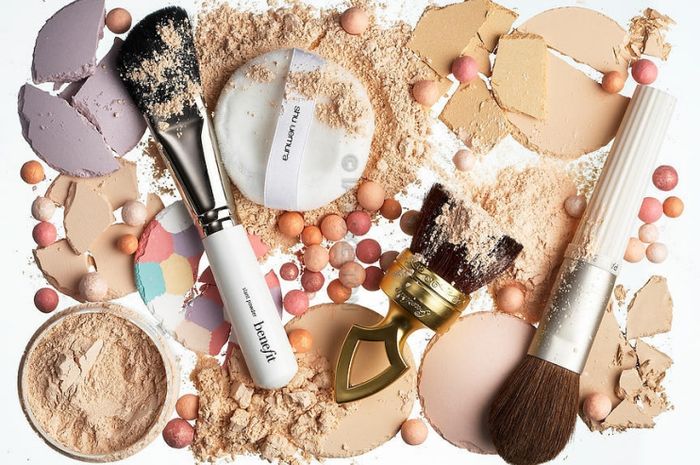 3 Cara Simpel Untuk Memperbaiki Makeup yang Rusak Tanpa Harus Rogoh ...