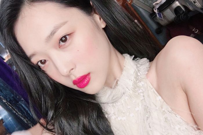 Tak Hanya Member f(x), Sulli Juga Rayakan Ulang Tahun Debut dengan ...