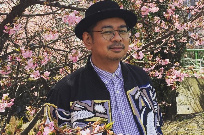 Tips Makeup Flawless Kekinian Untuk Kulit Jerawatan ala Ferry Fahrizal, Kamu Wajib Tahu! - Stylo