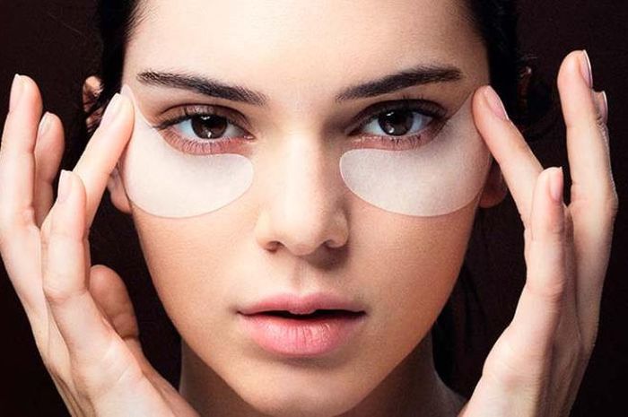 3 Masker Mata Terjangkau untuk Hilangkan Mata Panda. Biar Lebih Fresh! - CewekBanget