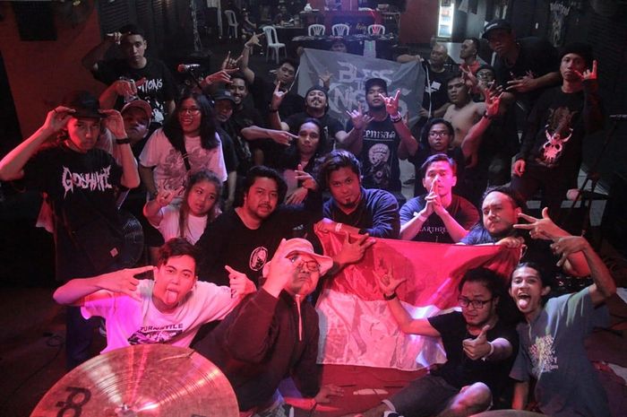 Bless The Knights Harumkan Merah Putih dalam Tour Asia Tenggaranya - Hai