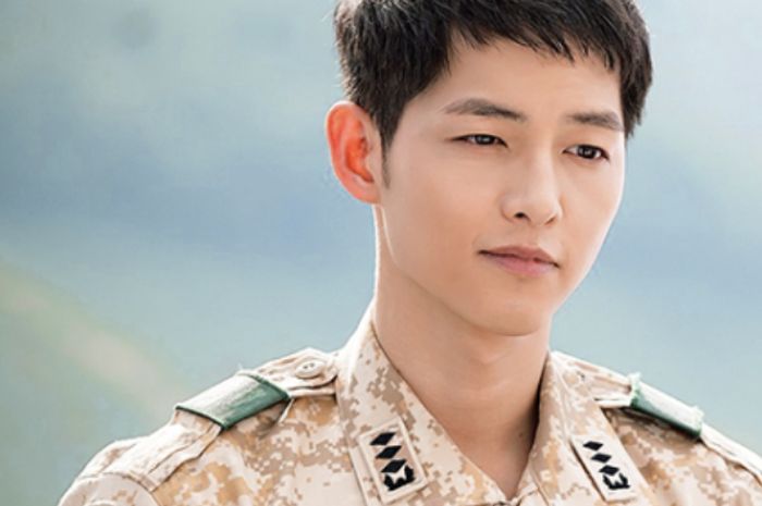 5 Drama Korea Seru yang Dibintangi Song Joong Ki. Mana Favoritmu? - CewekBanget