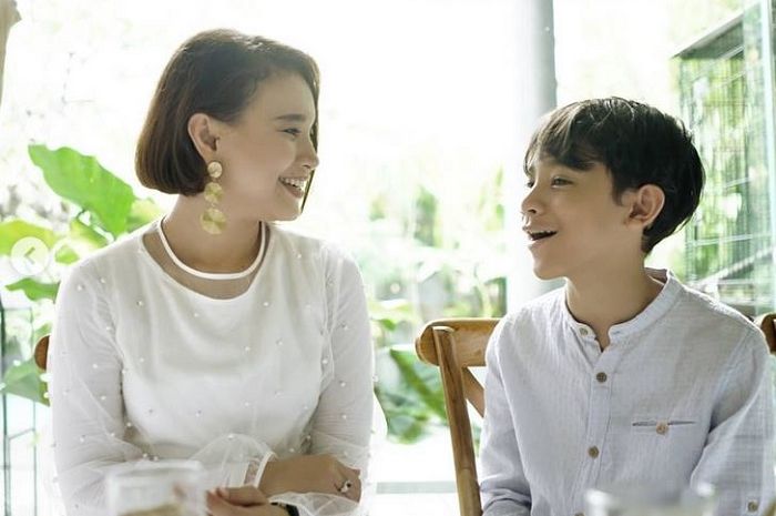 Mengintip Pesona Rizky Langit, Anak Rosa yang Beranjak Remaja - Semua ...