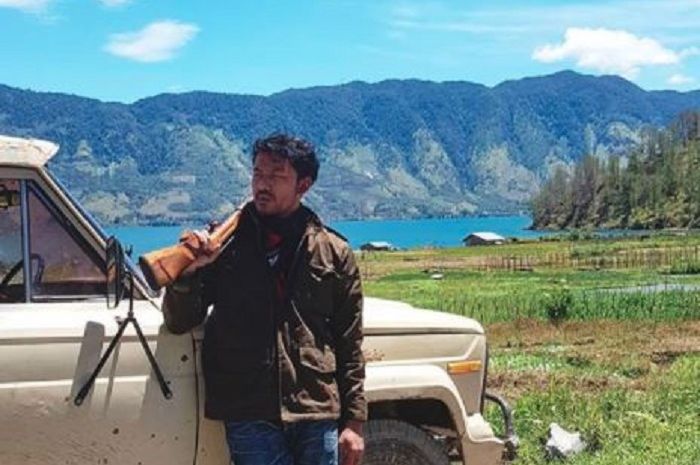 Wow! Rio Dewanto Mau Banting Stir Jadi Pembalap Mobil Classic?