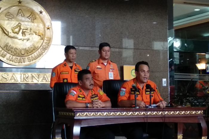 Basarnas Sudah Temukan Saksi Mata Jatuhnya Pesawat Lion Air JT 610 Basarnas Sudah Temukan Saksi Mata Jatuhnya Pesawat Lion Air JT 610