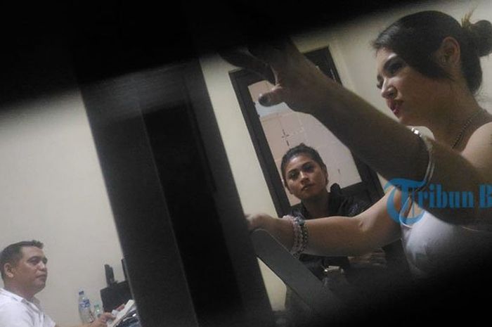 Dari Diajak 'Selfie' hingga Alasan Petugas Imigrasi, Ini 5 Fakta Pemeriksaan Maria Ozawa di Bali ...