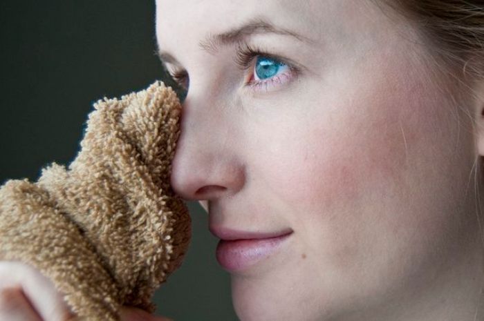 4 Cara Menghilangkan Komedo dengan Perawatan Wajah Sendiri di Rumah - Stylo