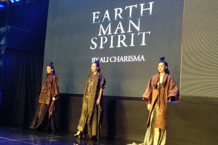 Koleksi Terbaru Ali Charisma Bertajuk Earth Man Spirit di Jogja Fashion ...