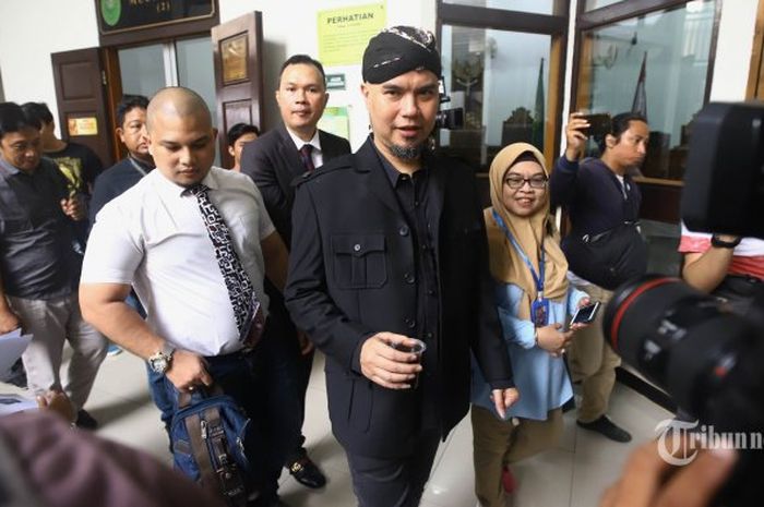 Pengacara Ahmad Dhani Mengajukan Penangguhan Penahanan, Pengadilan ... Pengacara Ahmad Dhani Mengajukan Penangguhan Penahanan, Pengadilan ...