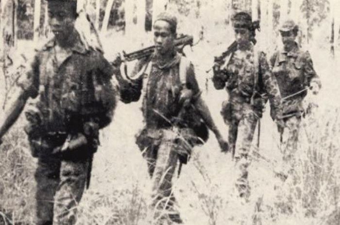 Operasi Trikora, Pasukan Indonesia Sampai Rebus Sepatu untuk Dimakan ...