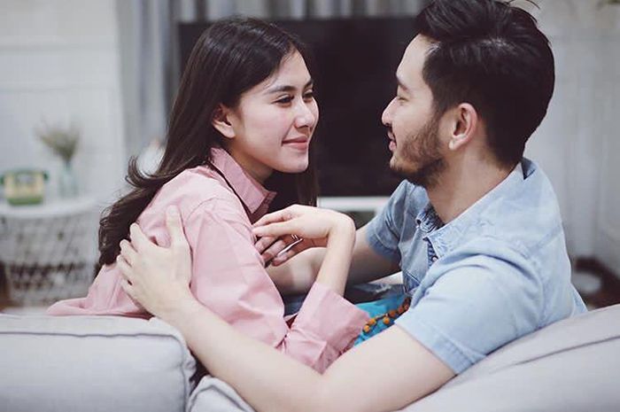 Pulang Kerja Jam 12 Malam, Syahnaz Ingin Marah Karena Temukan Suami ...