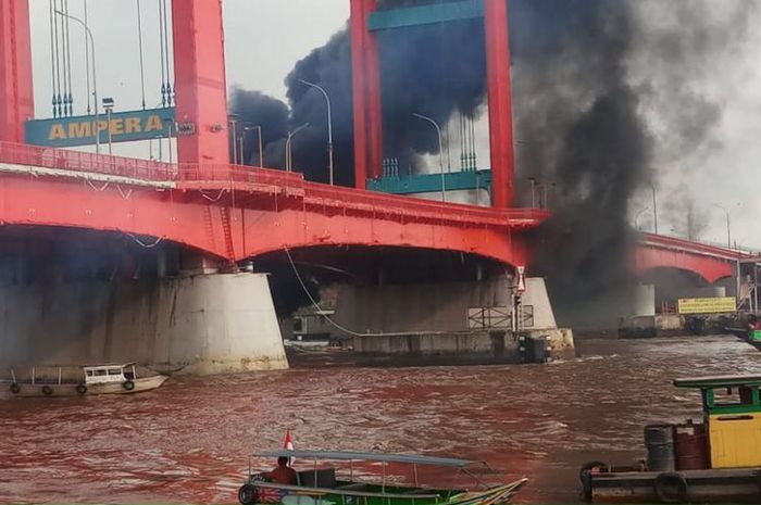 Sedang Asyik Mandi, Bocah Berusia 4 Tahun Jadi Korban Kapal Meledak di ... Sedang Asyik Mandi, Bocah Berusia 4 Tahun Jadi Korban Kapal Meledak di ...