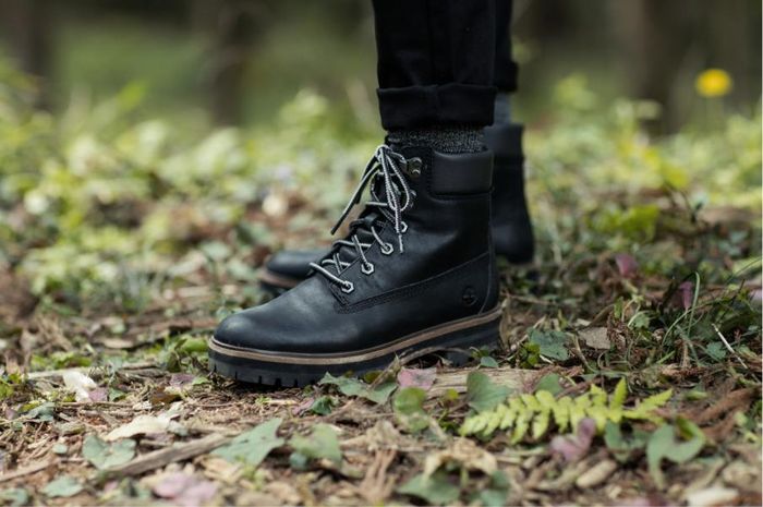 5 Tips Memilih Sepatu Bot yang Terlihat Keren dan Terasa Nyaman di Kaki ...