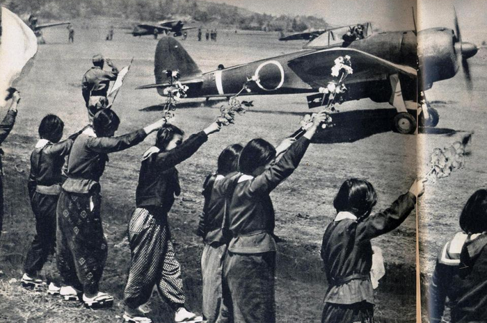Siapakah Pilot Kamikaze Pertama Jepang dan Bagaimana Sejarah Kamikaze ...