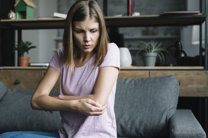 Tidak Percaya Diri karena Siku Hitam? Ini Cara Mencerahkannya dengan ...