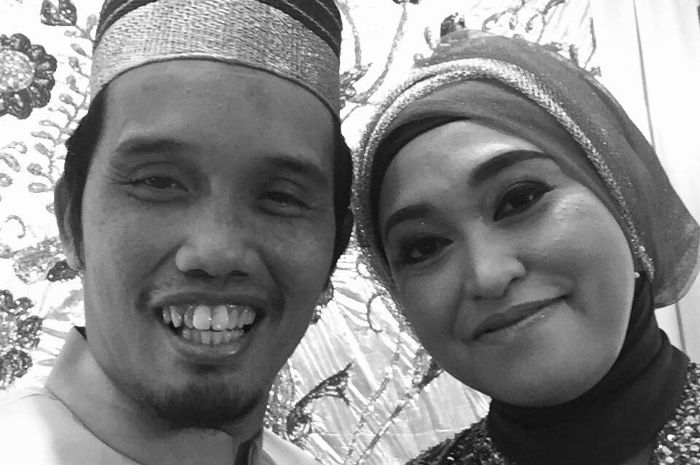 Mengenang Kisah Cinta Ustaz Maulana dan Istrinya, Nuraliyah Ibnu Hajar, Rela Menanti Selama 17 ...