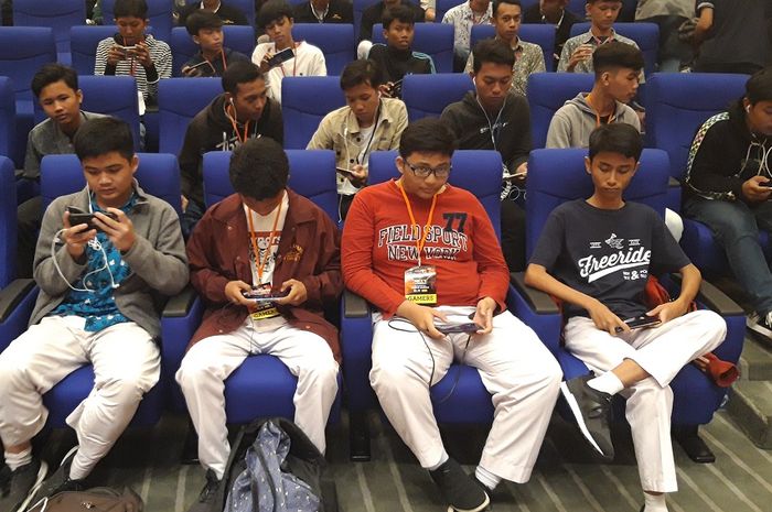 Ambis Masuk PTN, Pelajar SMAN 22 Jakarta Namai Squad Mobile Legends-nya ...