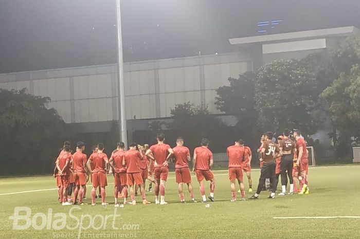 Persija Latihan di Lapangan Rugby Sebagai Persiapan Hadapi Home United ...