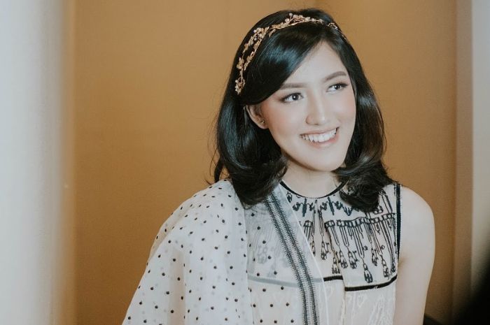 6 Gaya Manis Ify Alyssa dengan Dress Buat Ide Outfit Kondangan! - CewekBanget