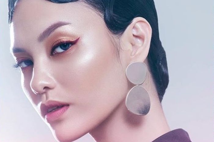 Make Over Powerstay Ultra Glow Highlighter Resmi Meluncur ke Pasaran ...