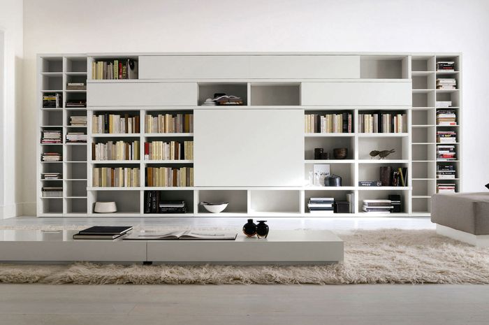 Bingung Mau Menyusun Rak Buku? Coba Mulai dari Rak Paling Atas dan ...