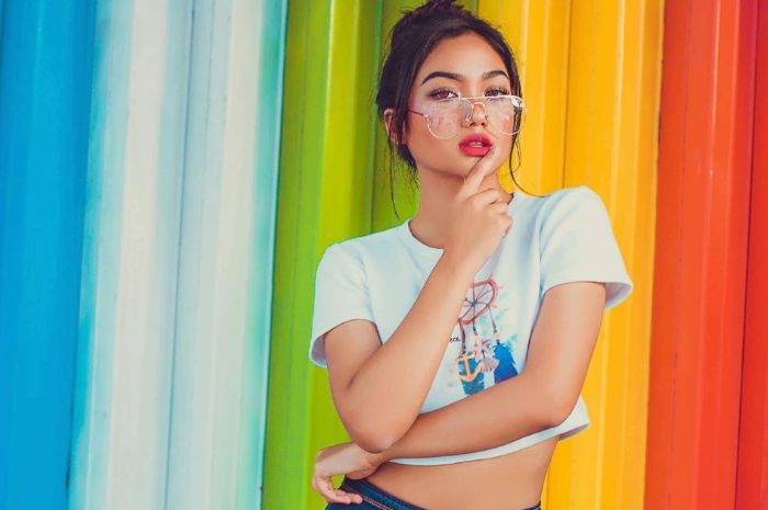 Penampilan Seksi Marion Jola Pakai Dress Super Mini Curi Perhatian - Stylo