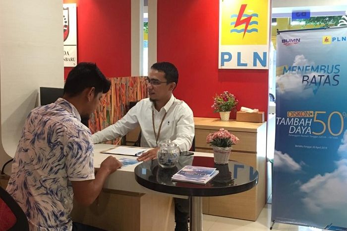 Mudahkan Pelanggan Pekanbaru, PLN Berikan Pelayanan Langsung Penuh ...