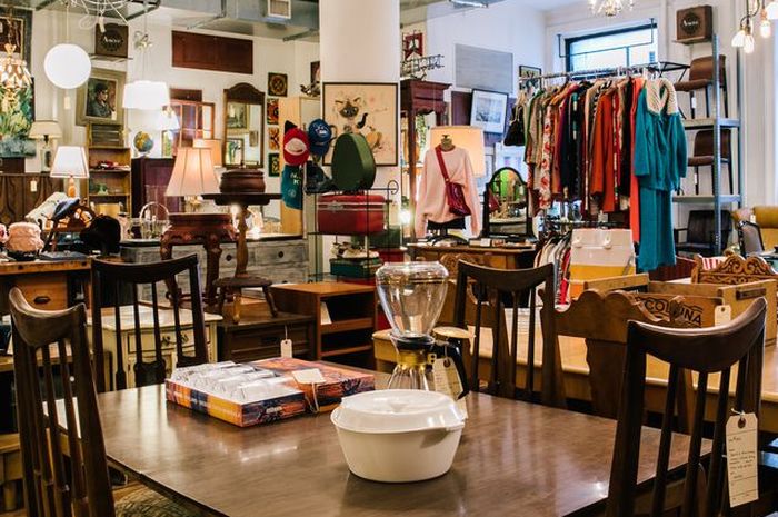 5 Barang Ini Sebaiknya Dibeli di Toko Barang Antik, Nilainya Tak ...