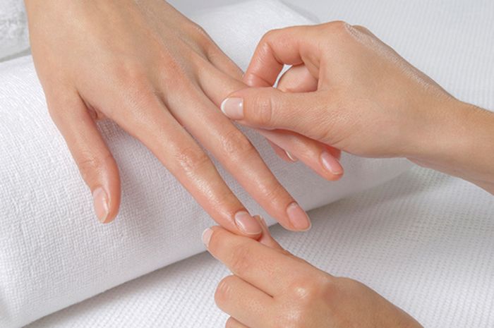 Penyebab Kuku Kuning Tanda Kelainan Liver? Cek Fakta Sebenarnya dari ...